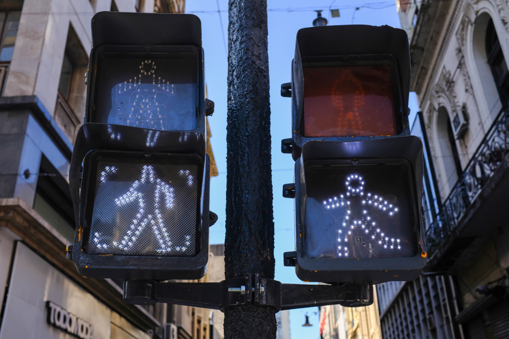 Creative traffic lights and crosswalks around the world – Commonplays