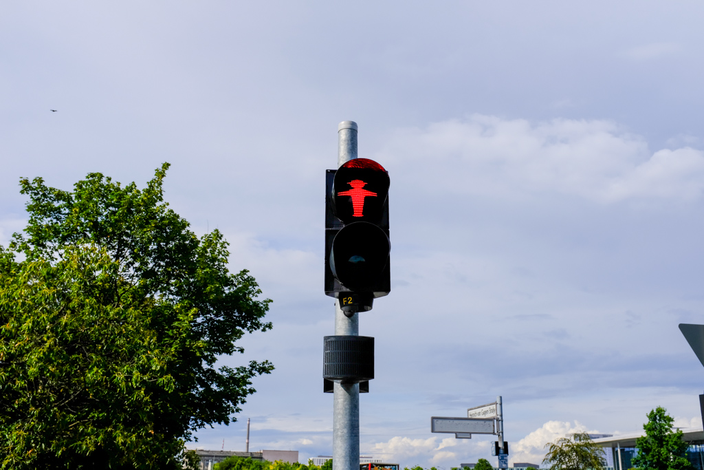Creative traffic lights and crosswalks around the world – Commonplays